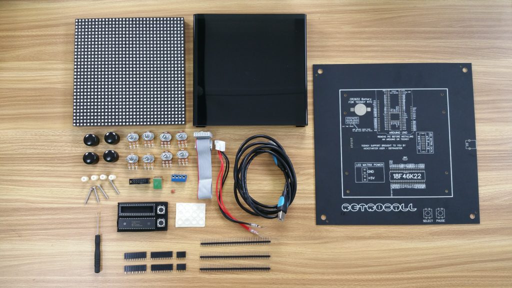 Retroball: The Build-it-Yourself Game Kit – [Brads Electronic Projects]